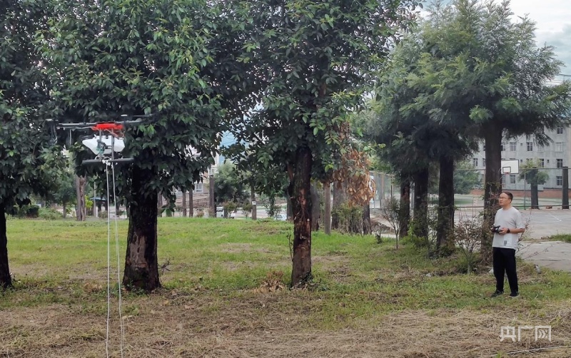 【奋斗者正青春】将无人机爱好变为事业，汪洋引领科技创业之风_央广网