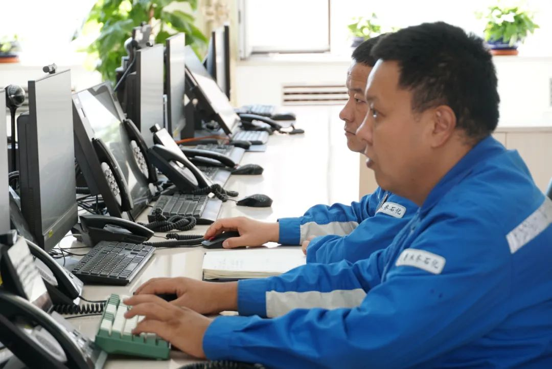 米东区：一把钥匙打开三把锁_央广网