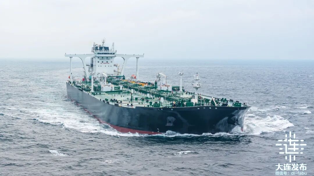 上下齐心，奋进争先_央广网