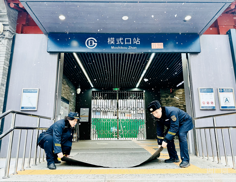 北京市交通部门全力做好降雪天气交通保障_央广网