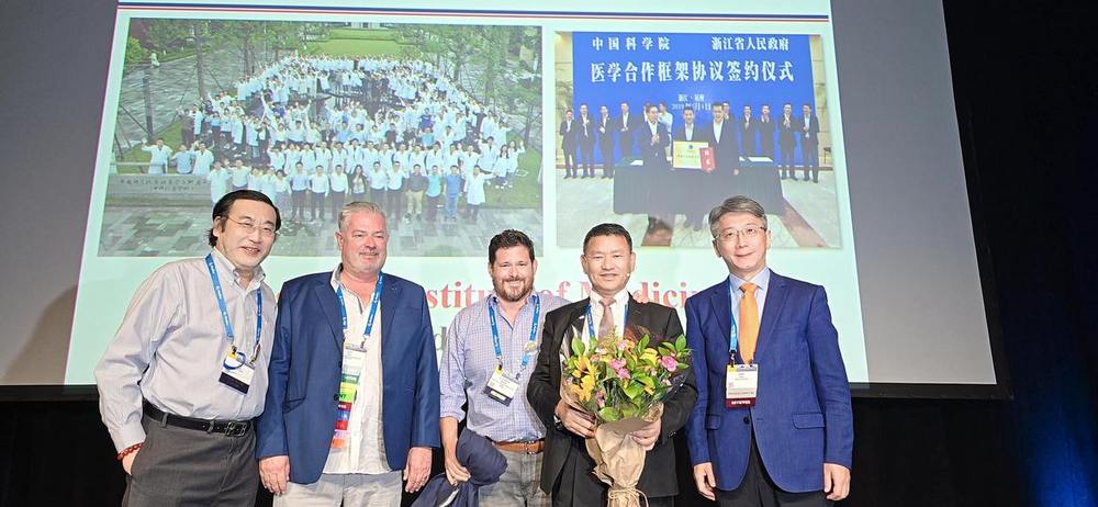 谭蔚泓院士拿下国际分子影像领域大奖_央广网