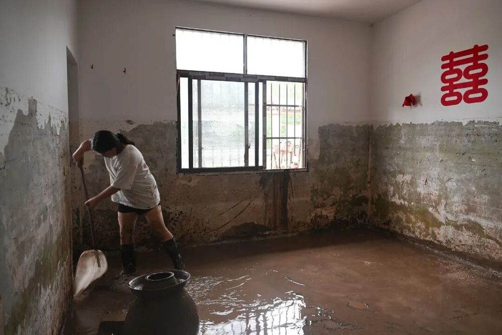 央视网评｜预警早发了，还是有人没撤出来，问题出在哪儿？_央广网